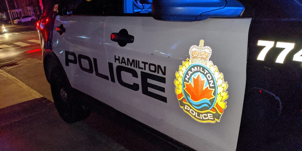 Murder suspect arrested after sprint through Hamilton mall | INthehammer