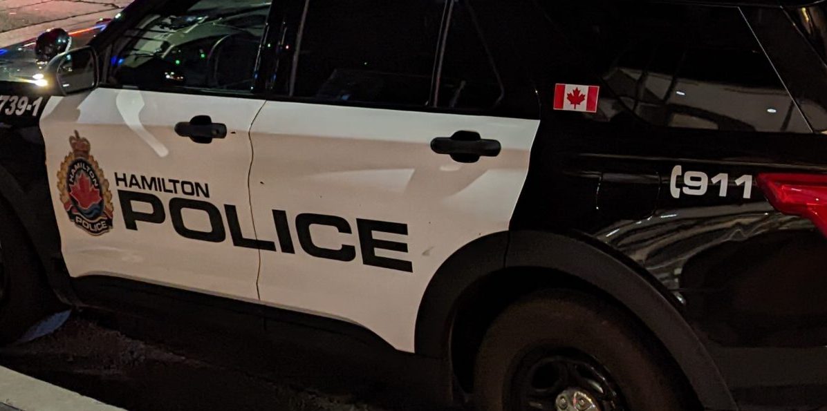 Hamilton police searching for suspect who stabbed victim after ...