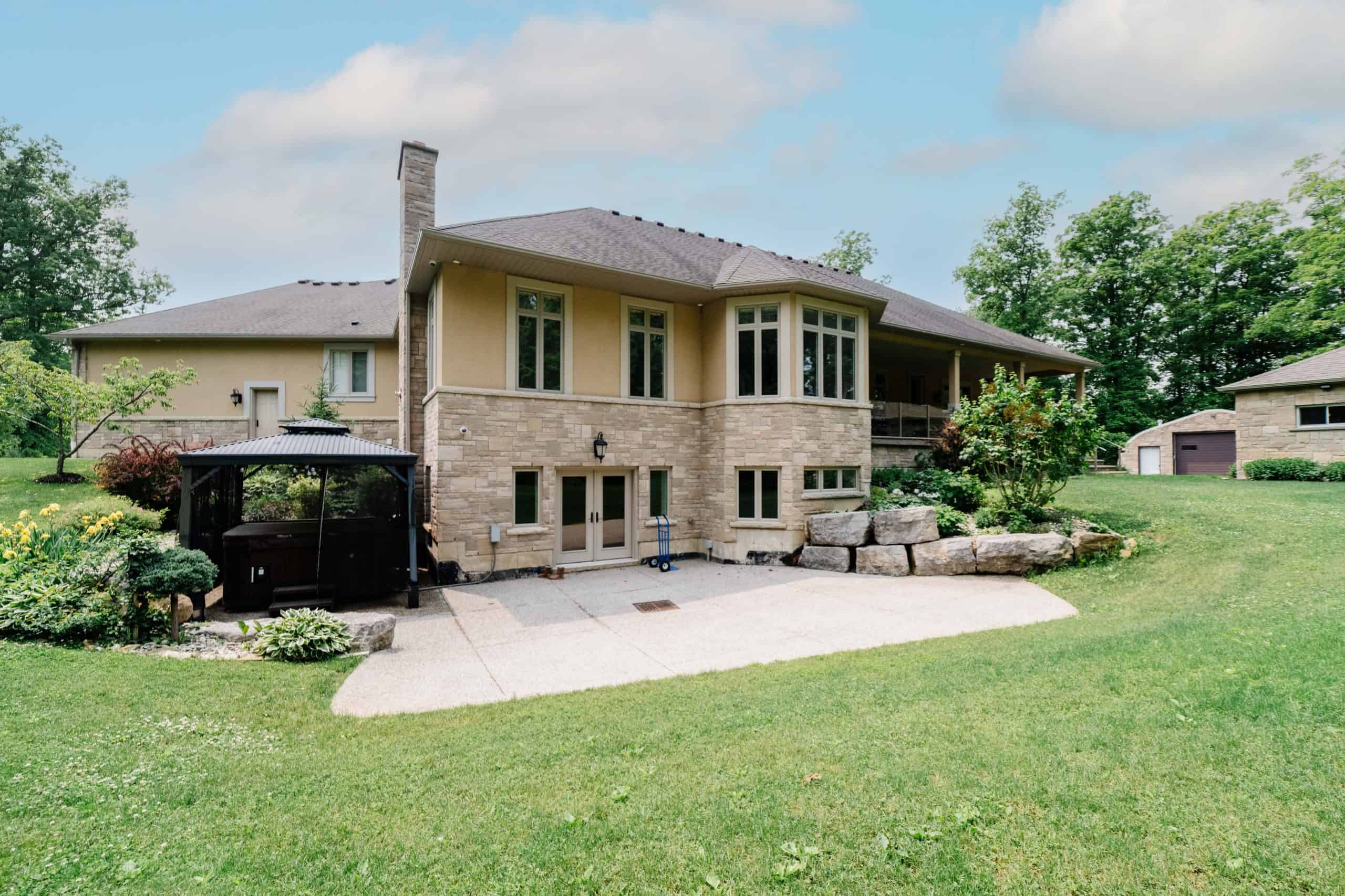 Hamilton house of the week: This custom-built estate has a chef ...